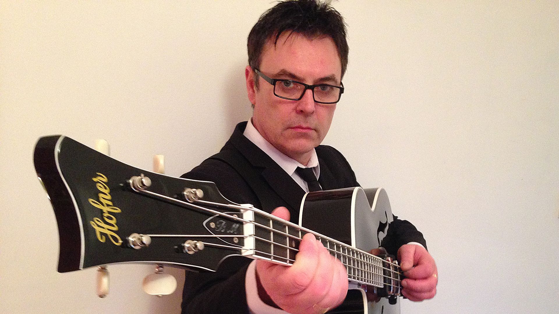 Budge Magraw | Höfner